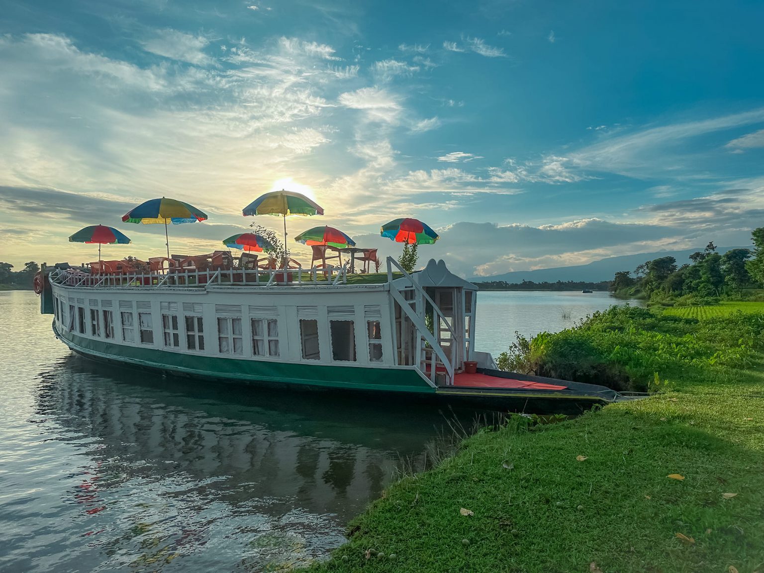 Best Tanguar Haor House Boat in Bangladesh(Updated) - Flyticket.com.bd ...